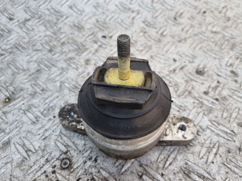 Audi A8 S8 D2 4D 2001 Diesel 1111kW Engine mount bracket 4D0399151 ...