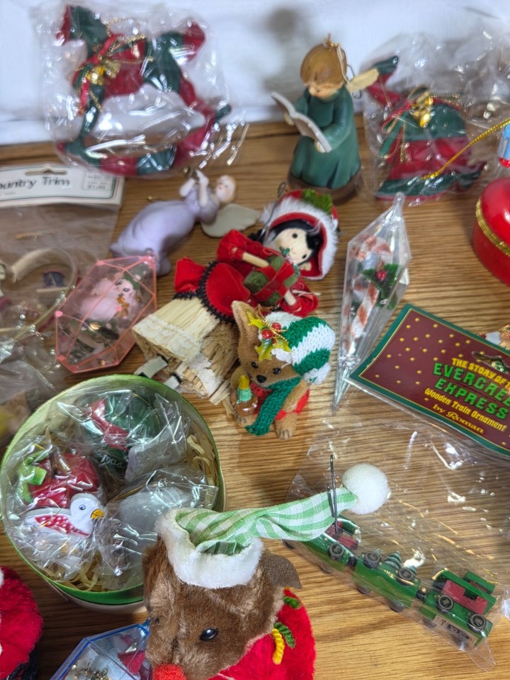 Vintage Christmas Ornaments Lot of 13 Christmas Tree / Candy Cane Bulbs ...