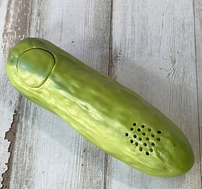 ELECTRONIC YODELLING PICKLE Archie McPhee Novelty Fun Gag Gift | eBay