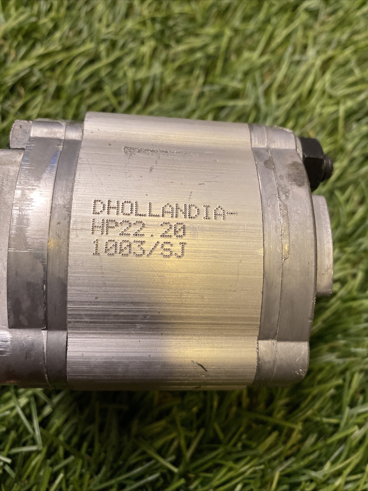 DHOLLANDIA Tail Lift Oil Pump HP22.20 | eBay