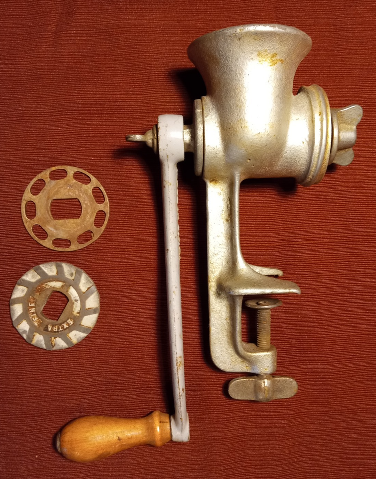 Vintage Eveready Meat Grinder #52 Manual Wooden Handle Crank Food ...