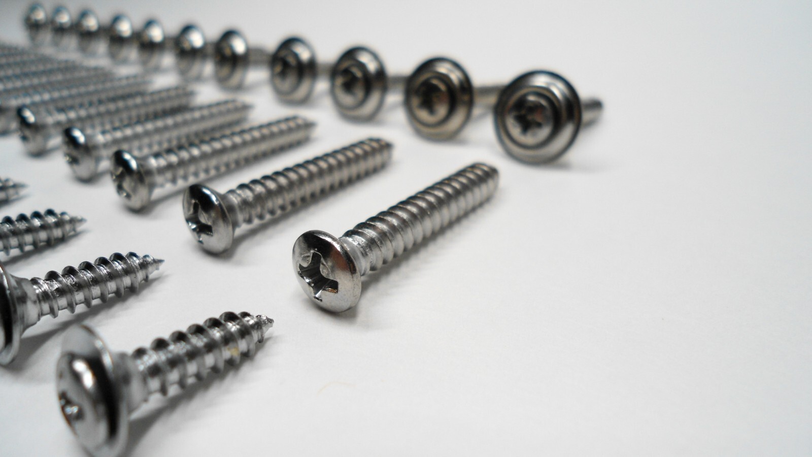 NEW SET OF 66 CHROME RESTORATION SCREWS FOR OLD SCHOOL/CLASSIC VEHICLES ...