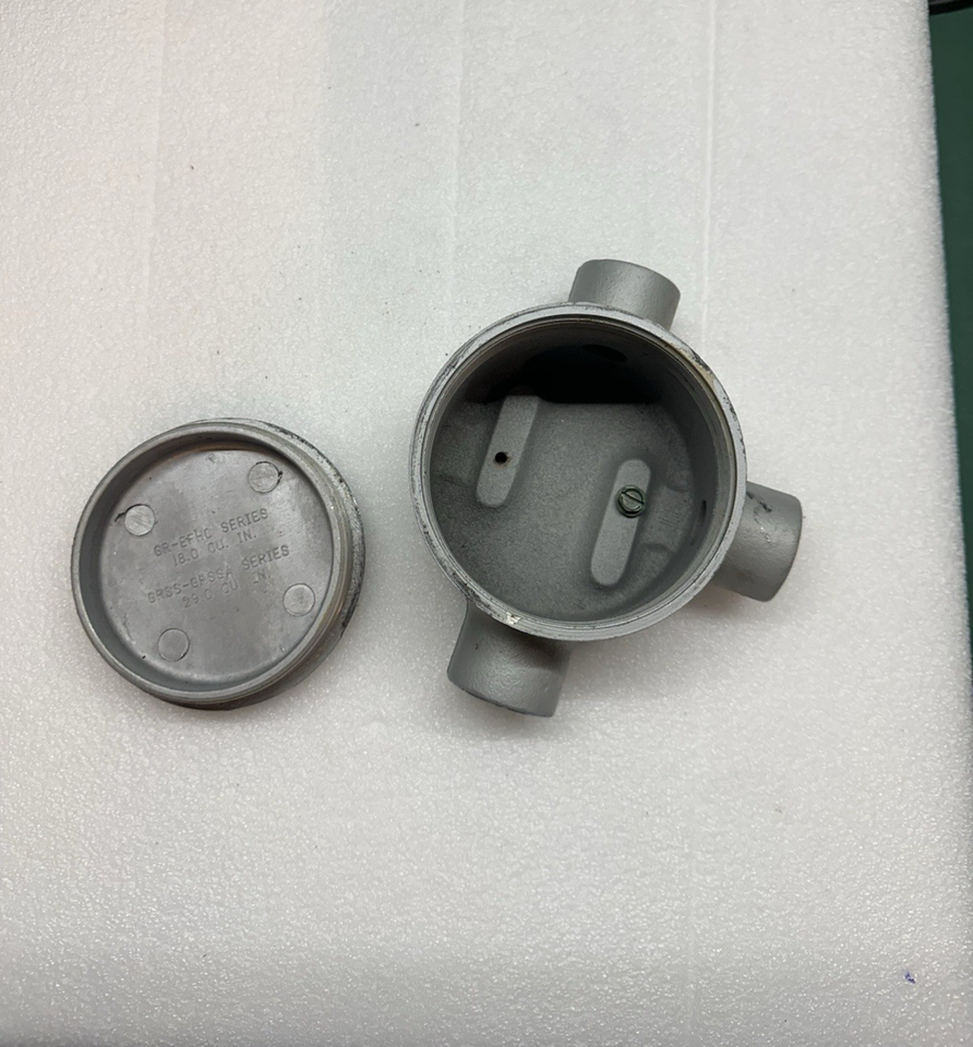 Appleton GR Type T Conduit Outlet Box – 3/4” Explosionproof Malleable ...