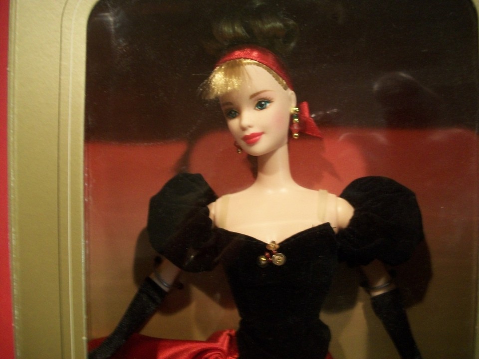 Vintage 1998 AVON WINTER SPLENDOR BARBIE DOLL Special Edition Mattel ...