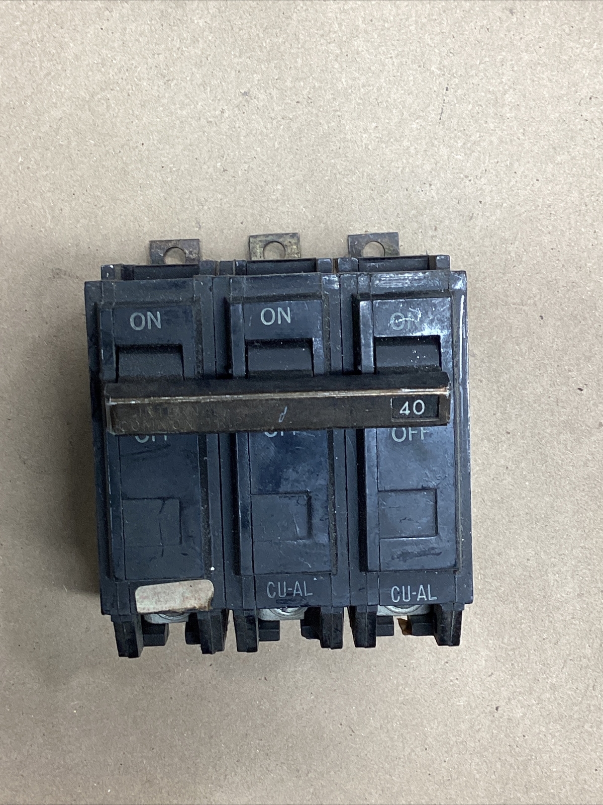 General Electric THQB32040 3p 40a 240v Circuit Breaker #256K100 | eBay