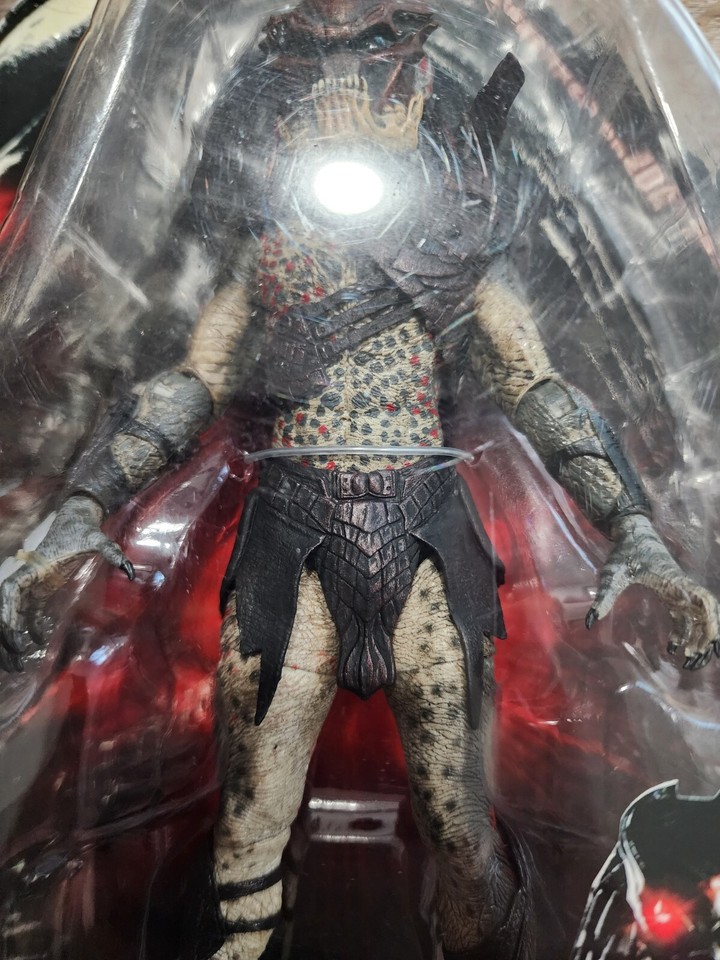 New NECA Predators Action Figure - BERSERKER PREDATOR 2010 7" | eBay