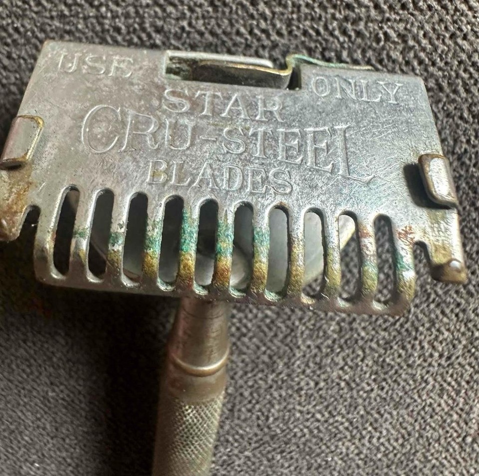 OLD VINTAGE ANTIQUE KAMPFE BROS CRU-STEEL STAR SAFETY RAZOR | eBay