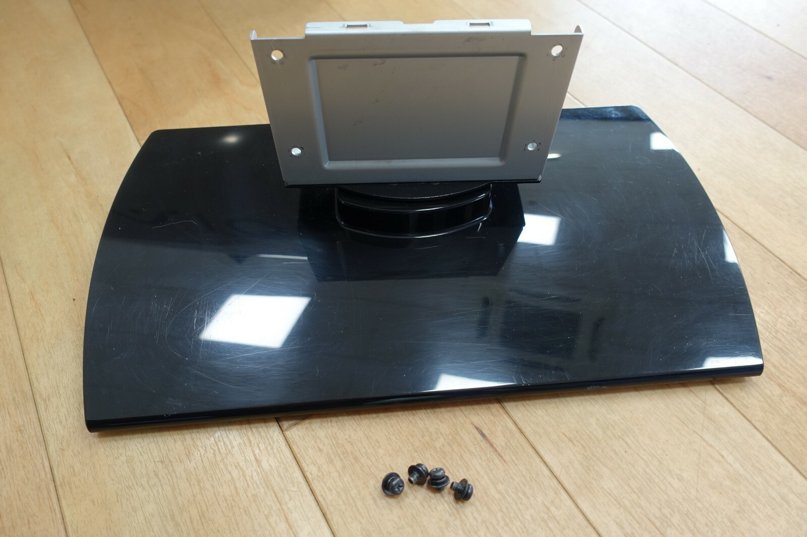 Genuine JVC TV Stand Base LT32DA9BJ with Screws Fits LT-32DA9BJ 32" TV ...