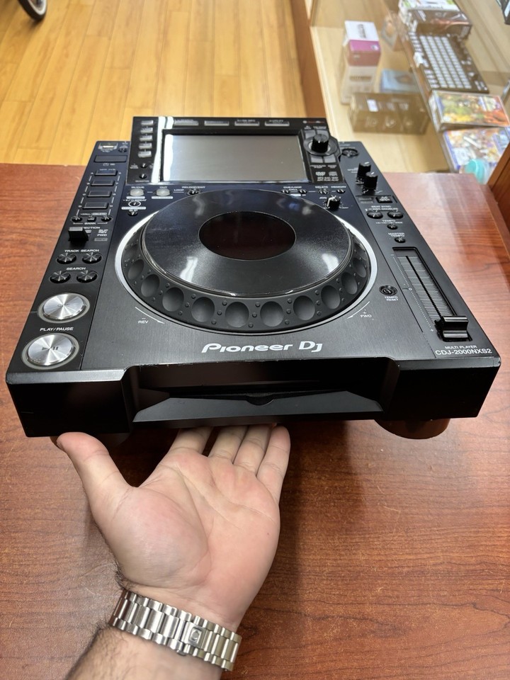 Pioneer DJ CDJ-2000NXS2 Professional Multi-Player - AWESOME! SHIPS FAST ...