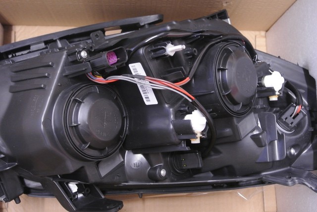 Headlight Xenon HID Chrome Right Psgr for 2010-2013 Buick Lacrosse ...