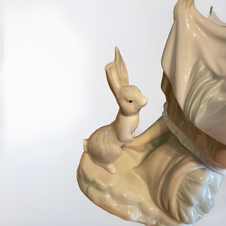 Lladro Rabbits Food Girl With Bunny Rabbit #4826 | eBay