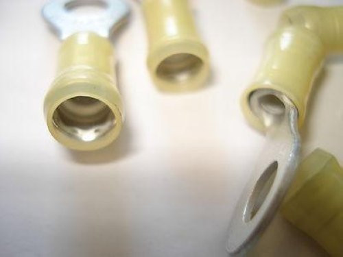 Amp 1/4 Stud 10-12 AWG Yellow Insulated Ring Lugs Terminals LOT of 100 ...