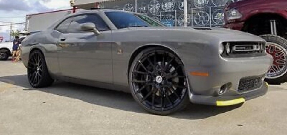 24" Forgiato Flow 001 Glossy Black Forged Charger Challenger Wheels ...