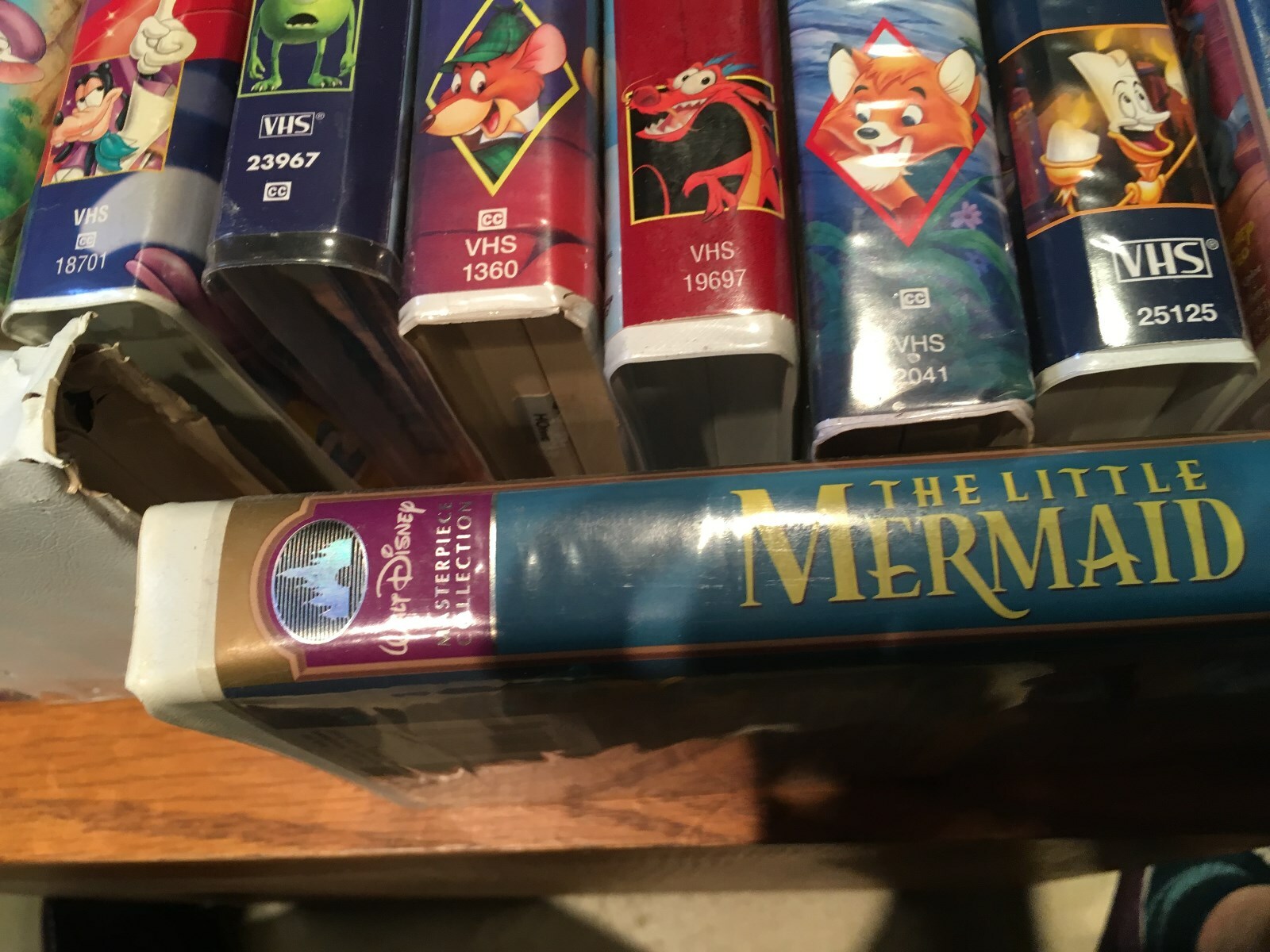 16 Walt Disney classic Disney movies, VHS | Grelly USA