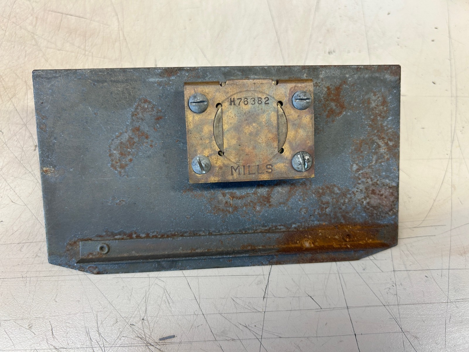 MILLS CASH BOX DOOR LOCK ASSEMBLY WITH MILLS LOCK AND KEY | eBay