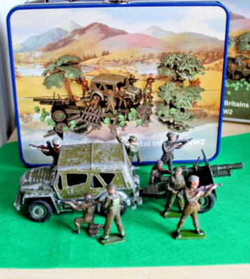 Britains WW2 Jeep and cannon /metal vintage soldiers /mini book/in a ...