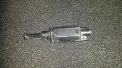 191945515 Bremslichtschalter Schalter Nenustatyta Volkswagen Pass ...