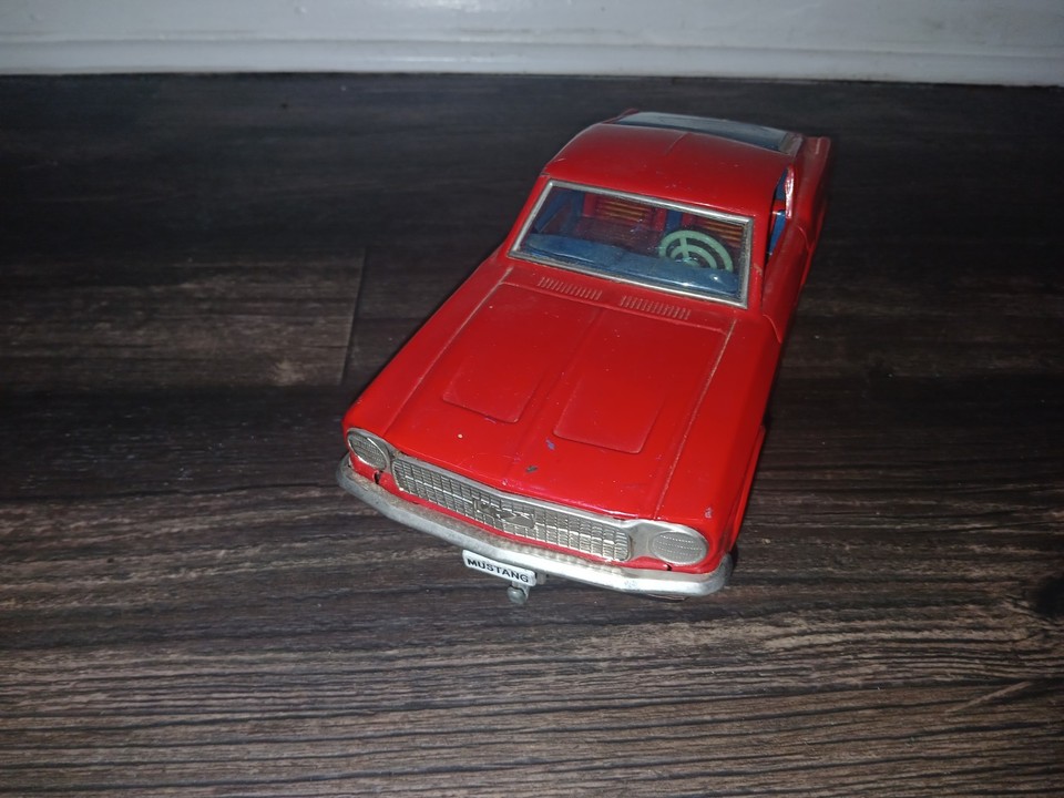 Vintage Taiyo Ford Mustang NON-FALL BUMP 'N GO Battery Operated Toy Car ...