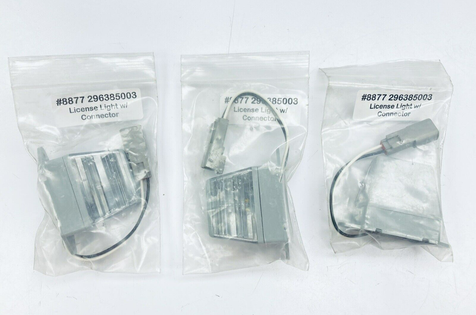 LOT OF 3 PETERSON MFG M439 SEALED LICENSE PLATE LIGHT / UTILITY LIGHT ...