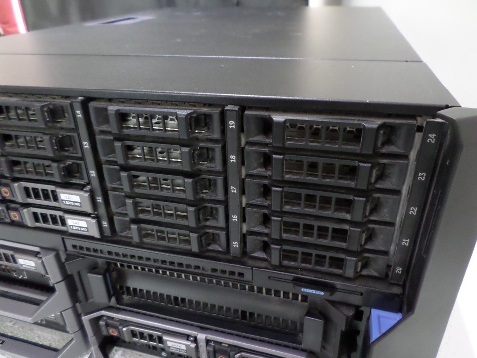 Dell PowerEdge VRTX - 576GB RAM, 3 x M640, 12 x 1.92TB SSDs, 6 x Xeon ...