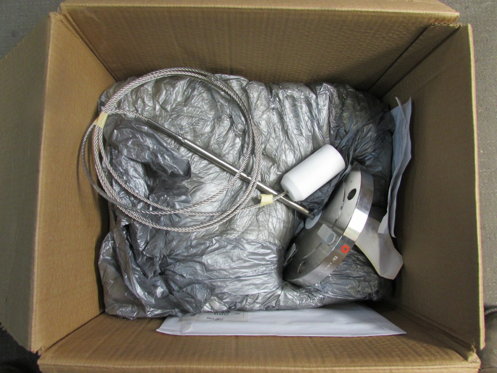 MAGNETROL ECLIPSE GUIDED WAVE RADAR LEVEL TRANSMITTER W/PROBE 705-510A ...