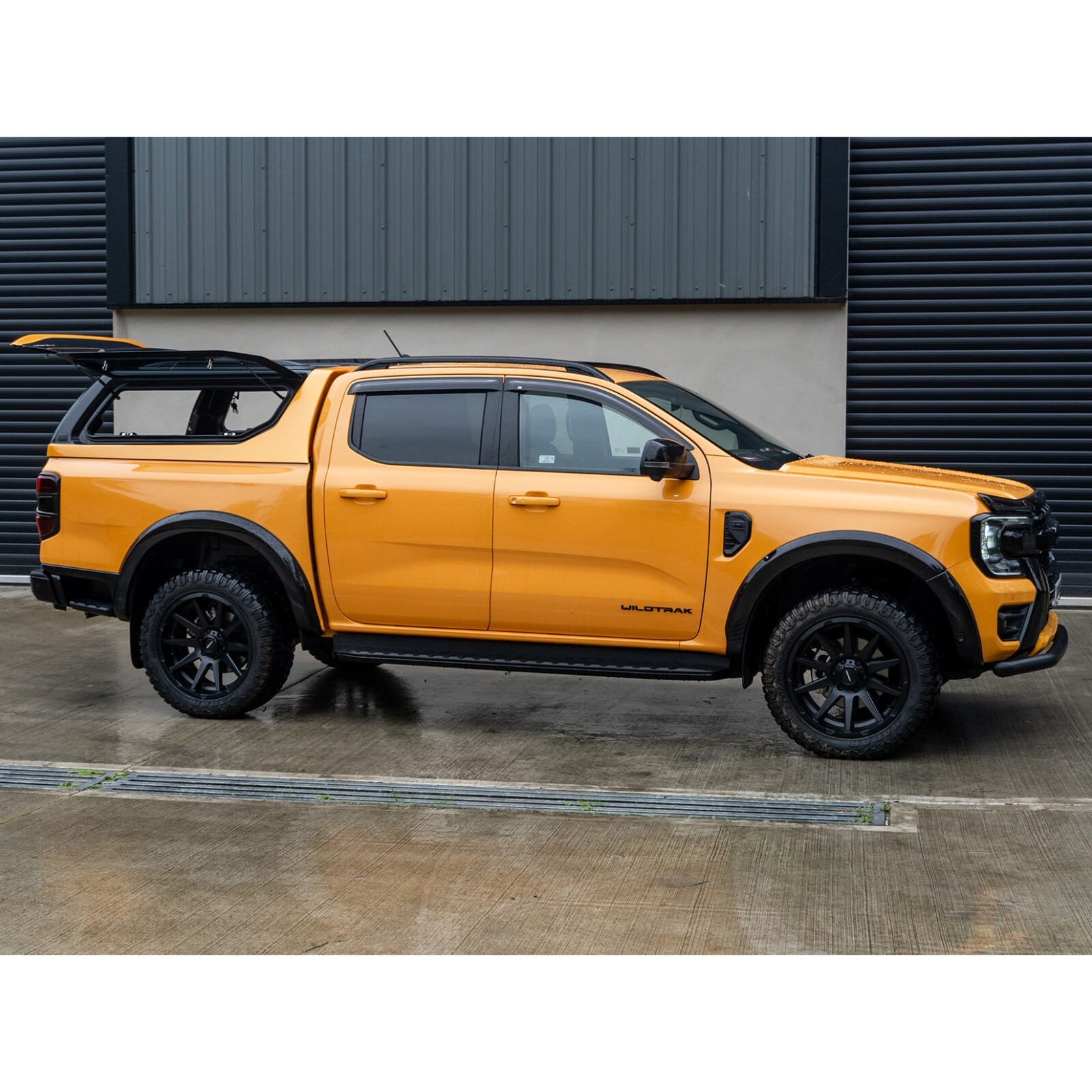 FOR FORD RANGER T9 2023 ON DOUBLE CAB RIDGEBACK V-SERIES HARDTOP IN ...