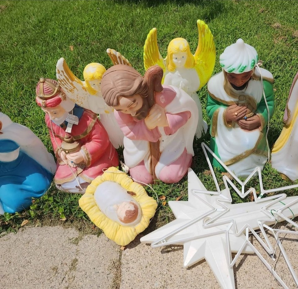 Vintage Blow Mold Nativity Set, 9 Pc. All With Plugs, Likey Need New ...