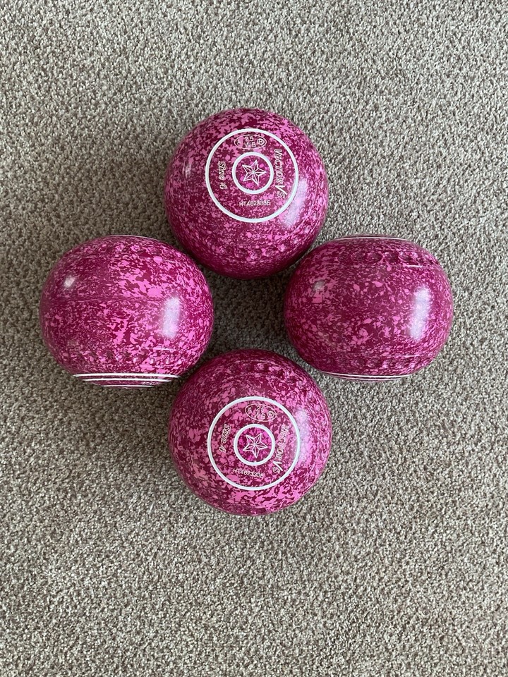 Vector VS Bowls Size 4 Colour Raspberry Ripple. Stamped 25 excellent ...
