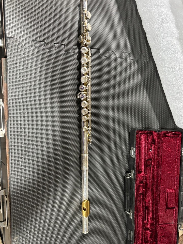 Jupiter Capital Edition Flute Model CEF-510 with Case - Gold Plated ...