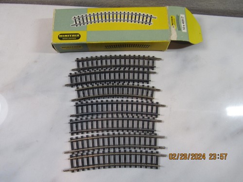 17 Curve Pieces Minitrix 4917 N Scale Model Train Railroad Track 3.5 ...