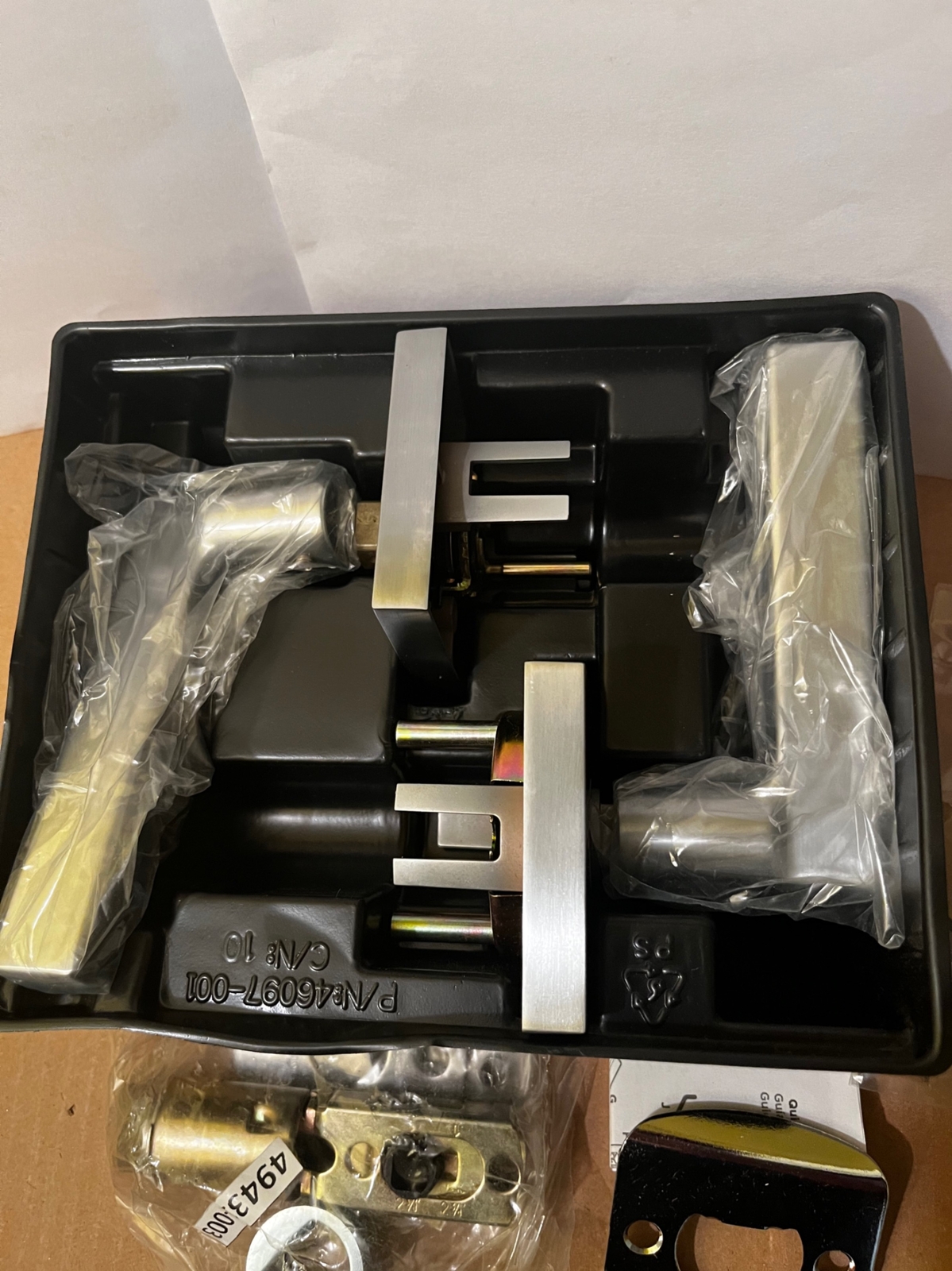 Kwikset 155hfl SQT 26d Halifax Square Privacy Lever Door Lock Satin ...