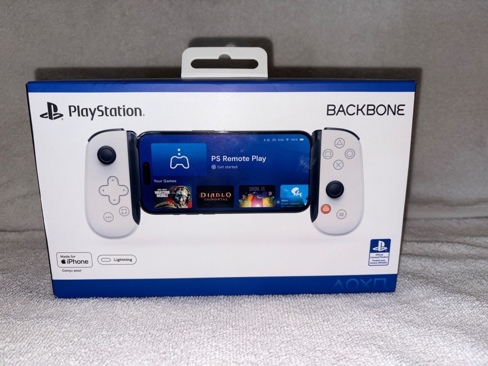 BACKBONE One Mobile Gaming Controller for iPhone Lightning ...