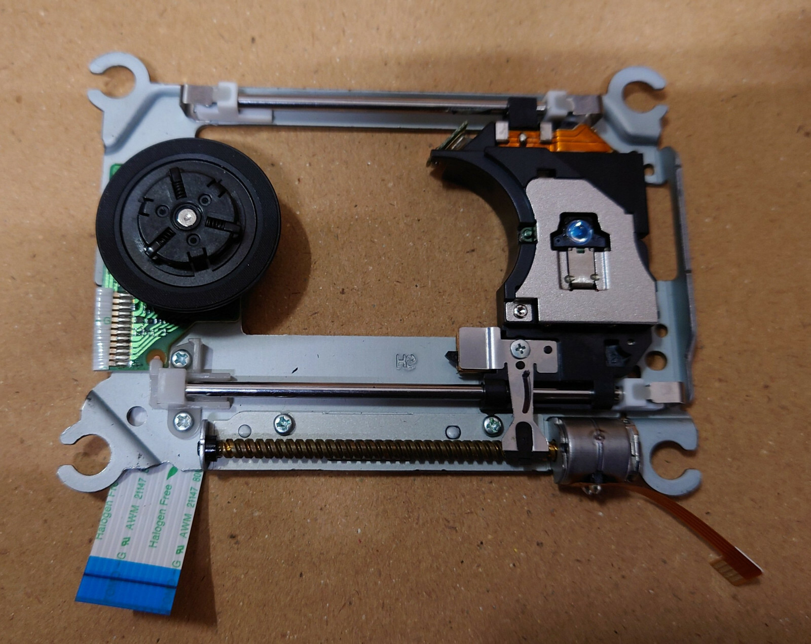 TOTALCONSOLE Replacement Lens Unit SPU3170 G for PLAYSTATION 2 SLIM ...