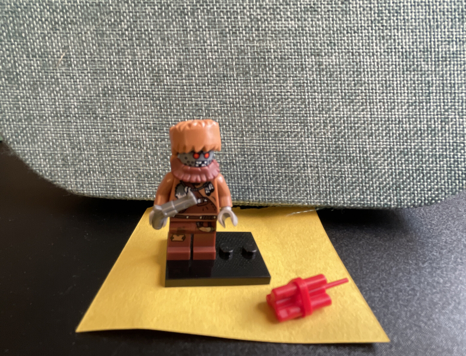 Lego Wiley Fusebot Minifigure W Base Lego Movie Series 1 71004 CMF Rare ...