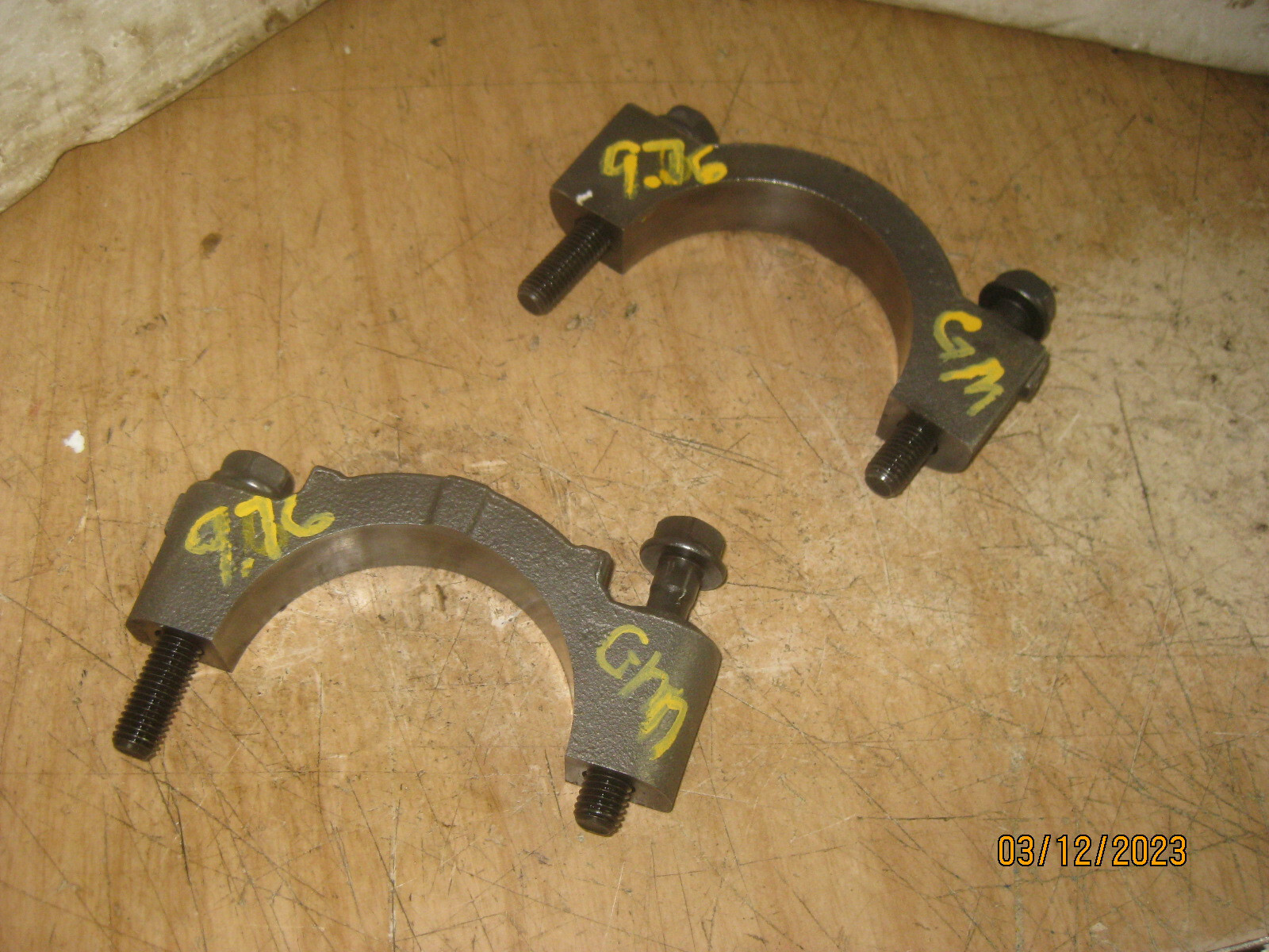 G80 FACTORY 12 BOLT 9.76 POSI BEARING CAPS 9.5 SIERRA 1500 SS 2500 ...