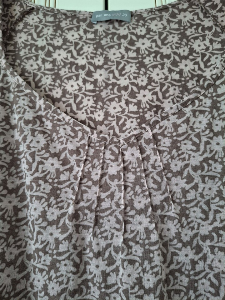 Per Una T Shirt. Size 20. 47 Inch Bust. Excellent Condition | eBay UK