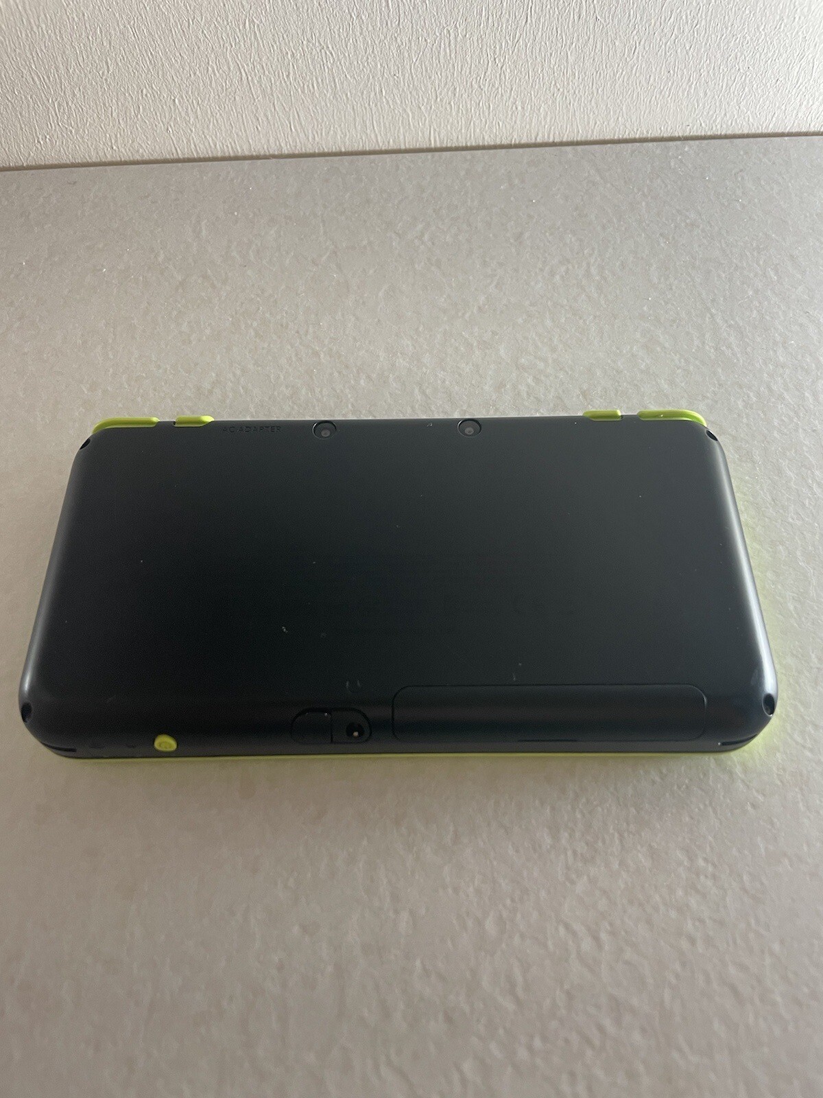 New Nintendo 2DS XL Black and Lime Green + Mario Kart 7 Console Bundle ...