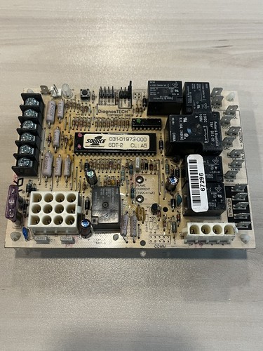 York Luxaire Coleman Source 1 Control Board Used 031-01973-000 6DT-2 CL ...