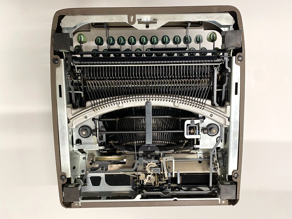 VERTICAL SCRIPT CURSIVE Smith Corona Silent 5S Portable Typewriter 1952 ...