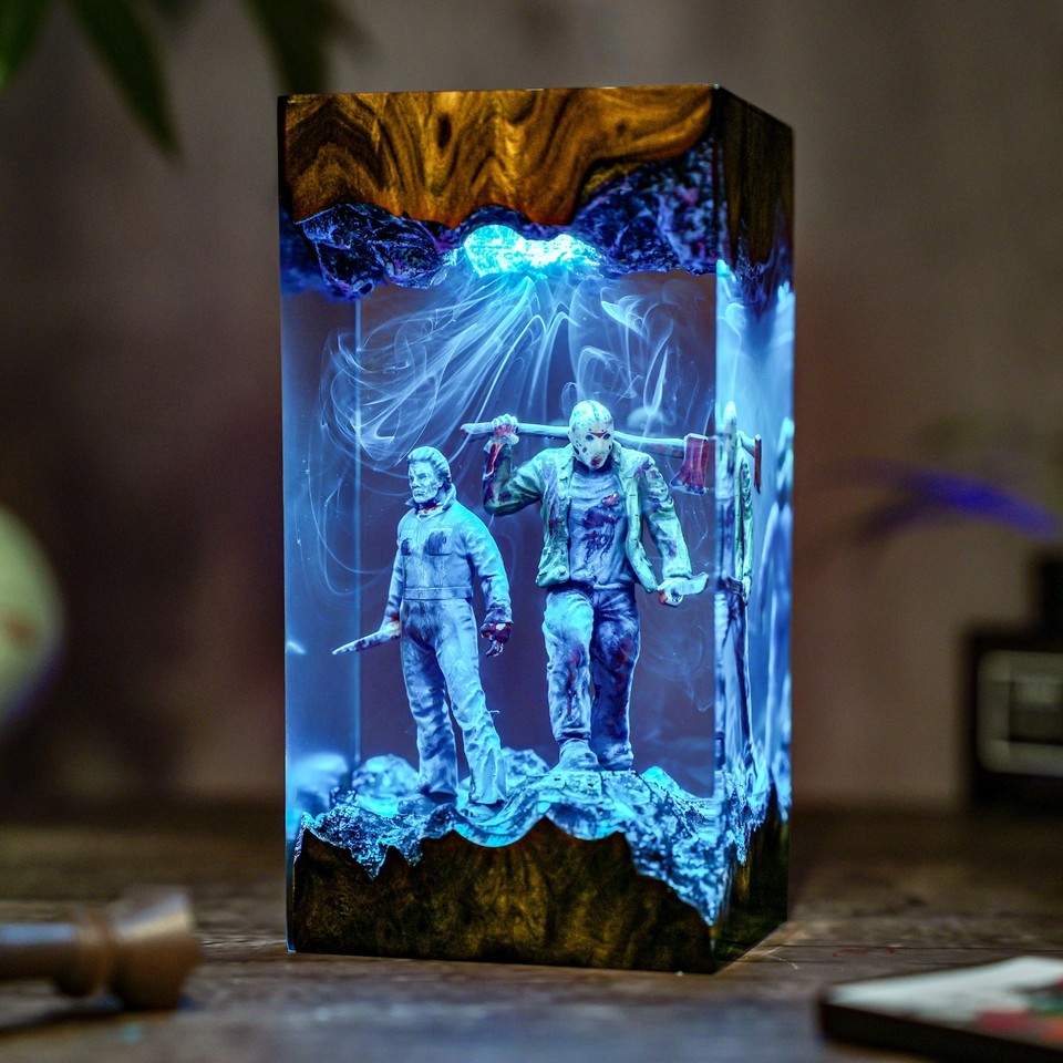 Horror Resin Lamp with Michael Jason Style Figure, Creepy Halloween ...