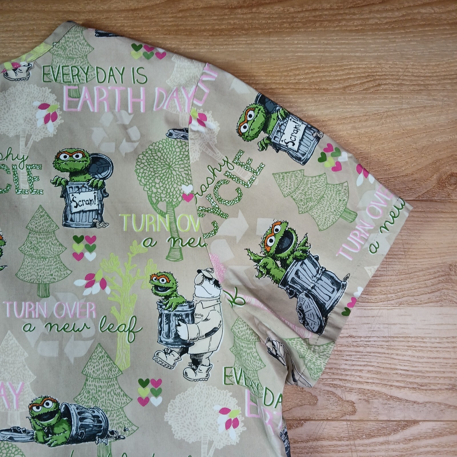 Sesame Street Oscar The Grouch Earth Day Recycle Scru… - Gem