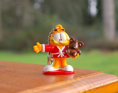 Garfield The Cat in PJs Robe Slippers & Pooky The Teddy Bear Keychain ...
