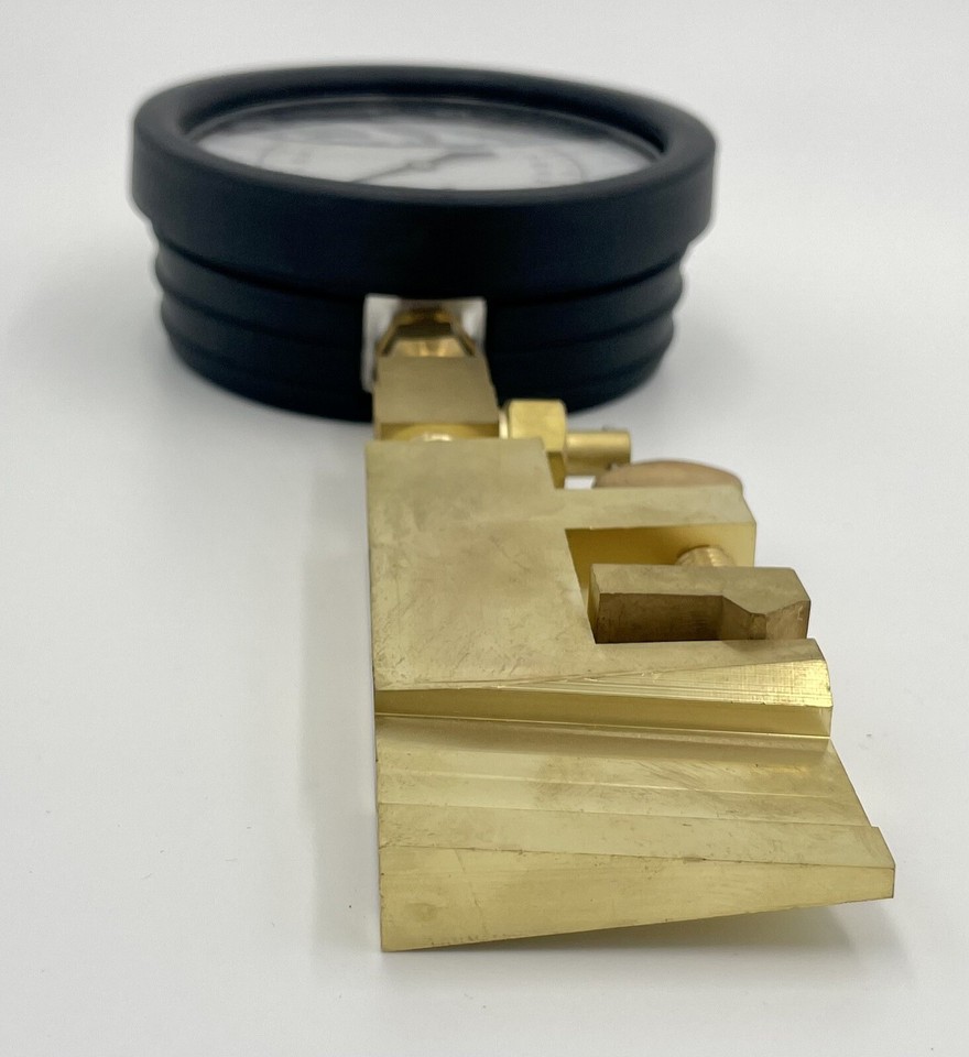 NNI Hydrant Flow Pitot Clamp on Flow Gauge 100Psi/1680 GPM with case | eBay