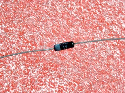 Lot x2: diode au germanium AAZ 17 ~ AAZ17 ~ Ur 50V, If 140mA, axial DO ...