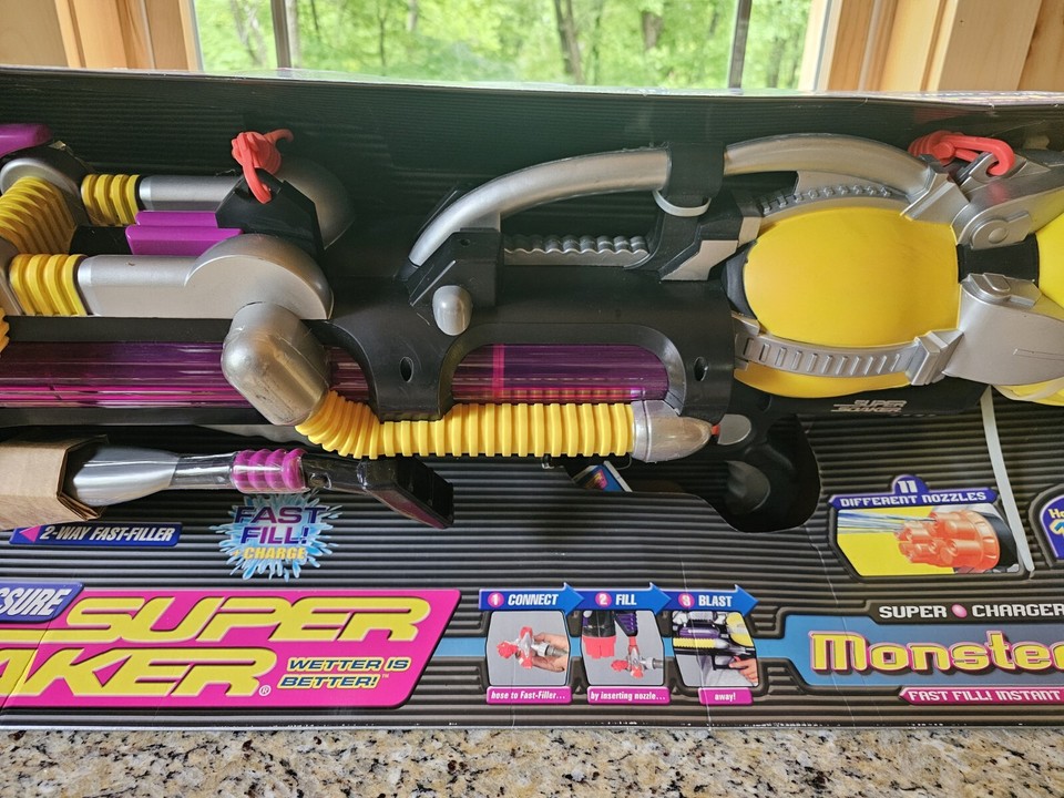 New In Box! Super Soaker Larami Super Charger Monster XL 9983-0 Water ...