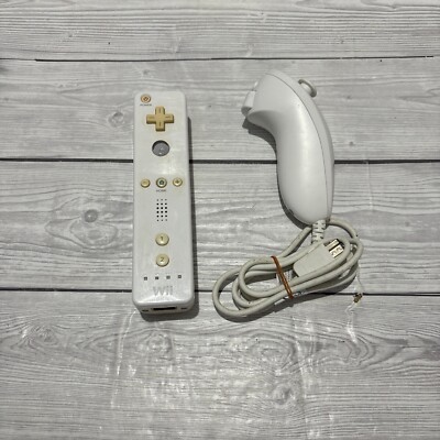 Official White Nintendo Wii Remote & Nunchuck | eBay
