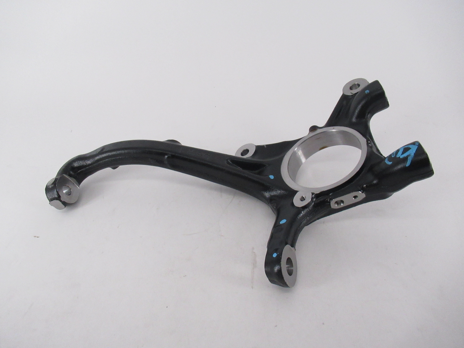 Genuine OEM Toyota 43211-0C020 Right Steering Knuckle 16-20 Tundra ...