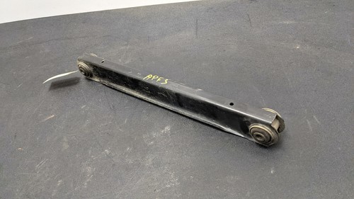 Rear Right Lower Control Arm 2016 Chevrolet Suburban 22868629 2000-2019 ...