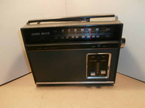 vintage Channel Master model 6237 Fm Am 2 band working transistor radio ...