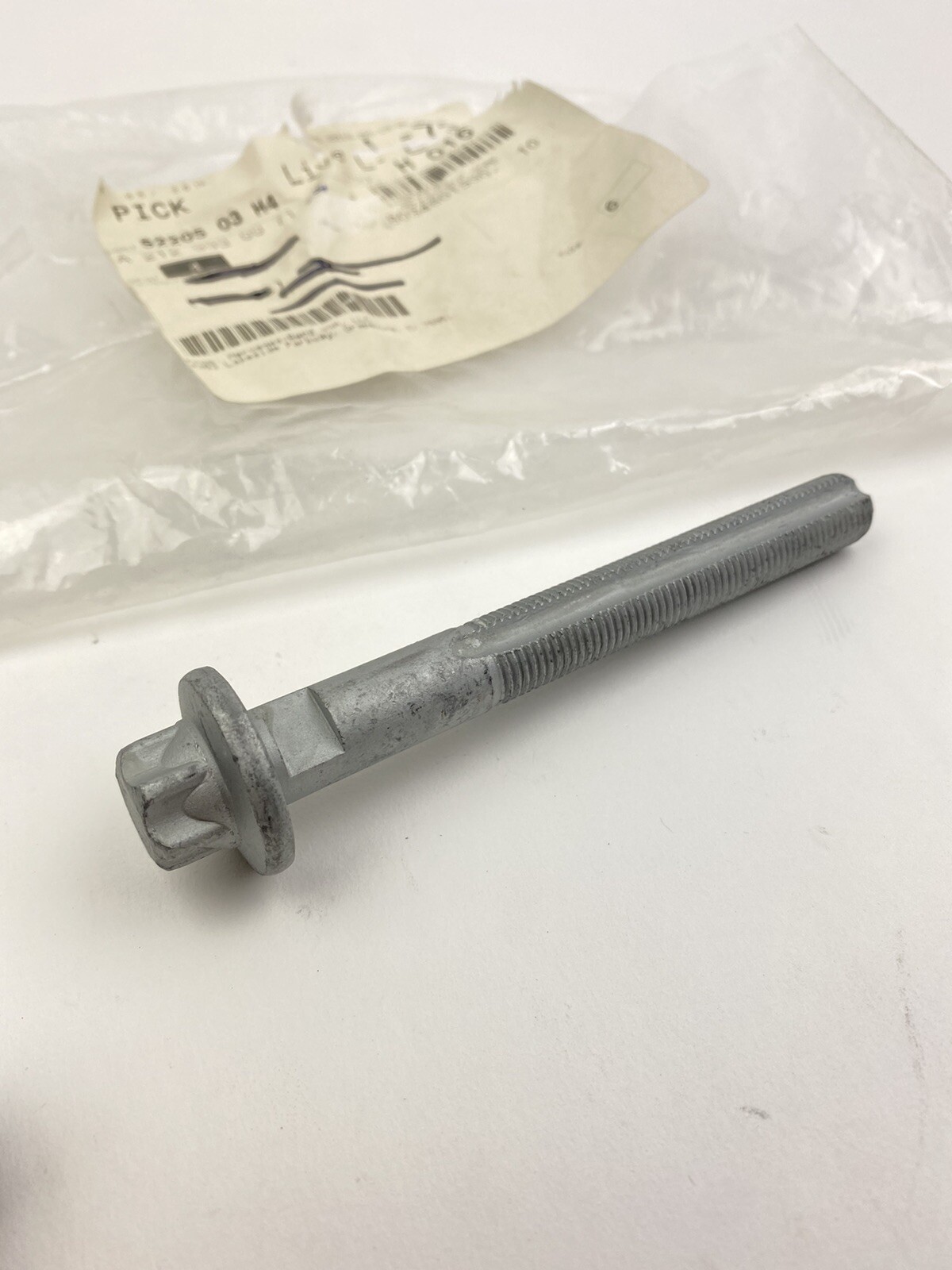 1 x Genuine Mercedes-Benz OEM Upper Control Arm Bolt 212-333-00-71-65 ...